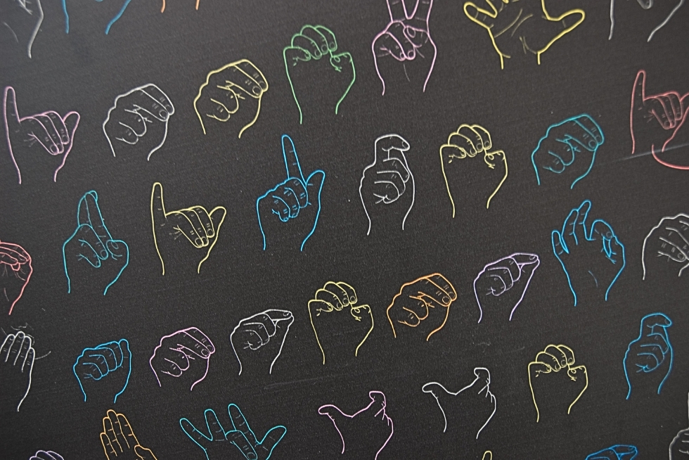 Handshaping communication: Another step towards AI for sign language ...